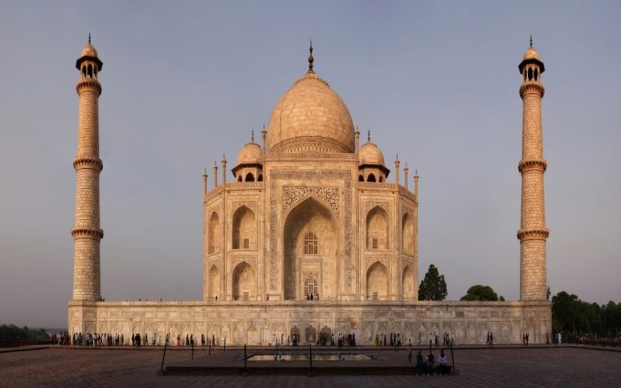 From Delhi: Taj Mahal Sightseeing Tour With Female Guide | Travel Buddies