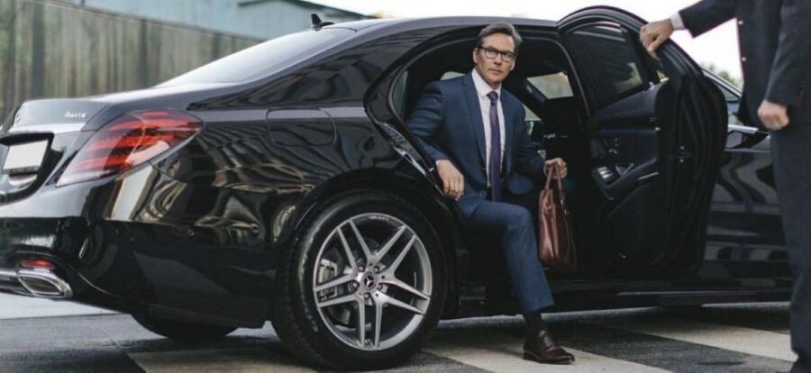 Paris: Private Transfer to or From CDG | Travel Buddies