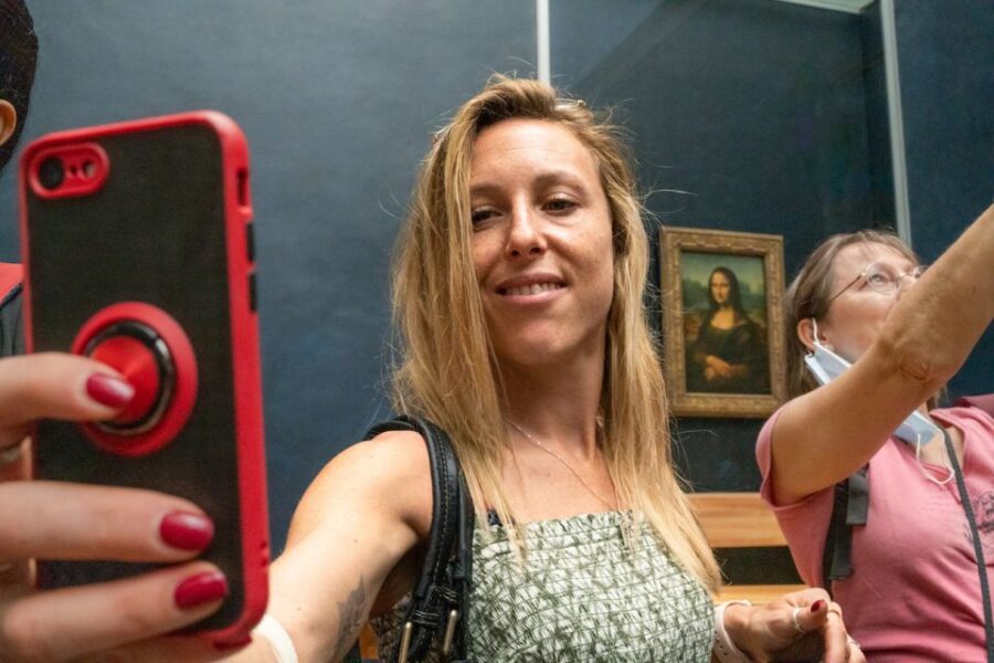 Paris: Skip-the-Line Louvre Highlights Guided Tour | Travel Buddies