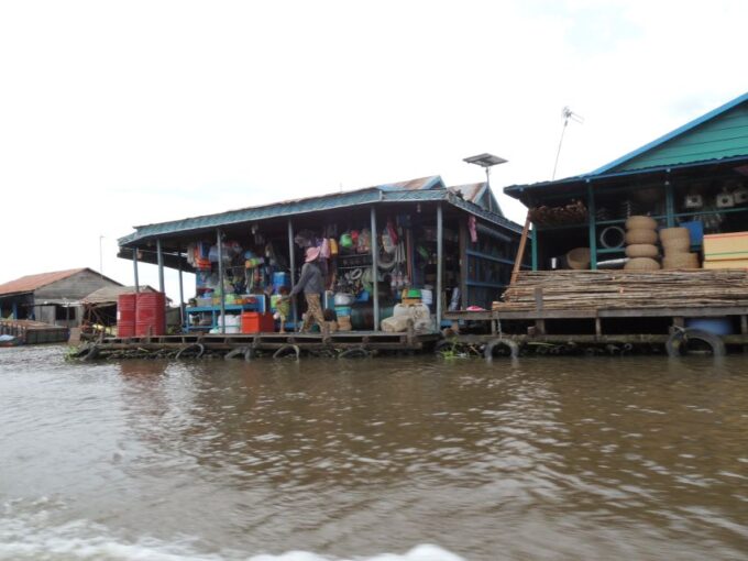 Half-Day Tour of Floating Villages | Travel Buddies