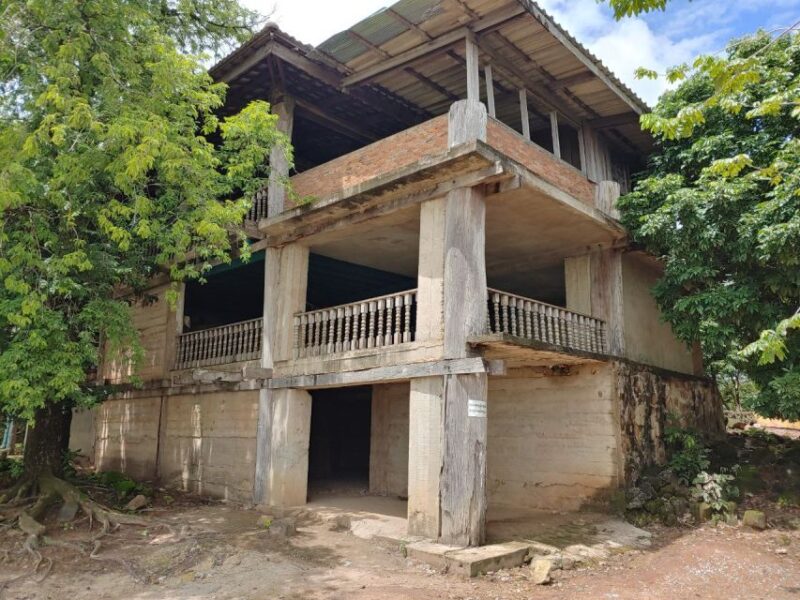 Private Tour to Anlong Veng (Khmer Rouge Stronghold) | Travel Buddies