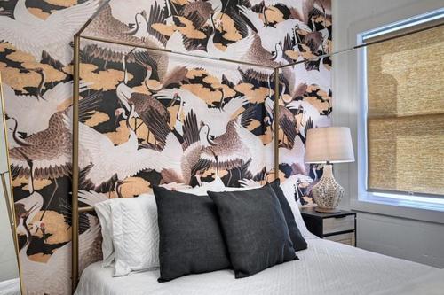 THe Oleander Hotel Room Number 4 Review | Travel Buddies