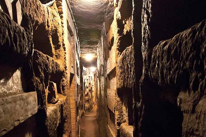 Tour of the Catacombs of Rome at San Callisto - Rome | Travel Buddies