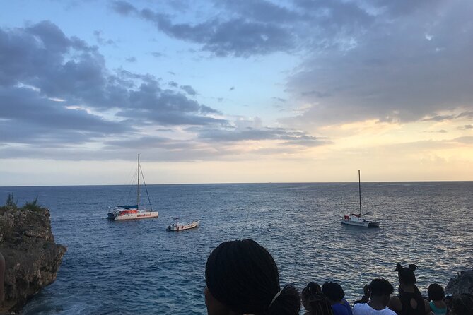 Negril Sightseeing Tour From Montego Bay | Travel Buddies