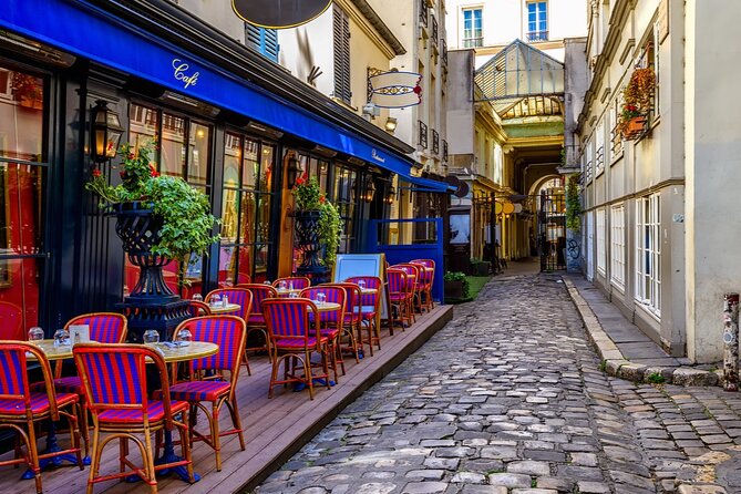 Edith Piaf in Paris: Quest Experience | Travel Buddies