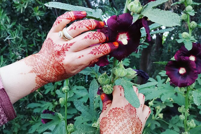 Henna Art Discovery | Travel Buddies