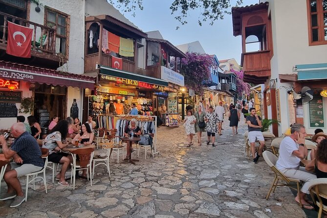 Istanbul Tour Guide | Travel Buddies