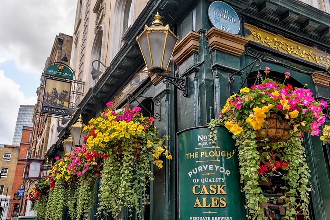 Traditional London Pub Walking Tour Review | Travel Buddies