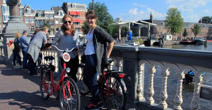 Amsterdam: MACBIKE & Nightclubs Admission Combo W/ Taxi | Travel Buddies