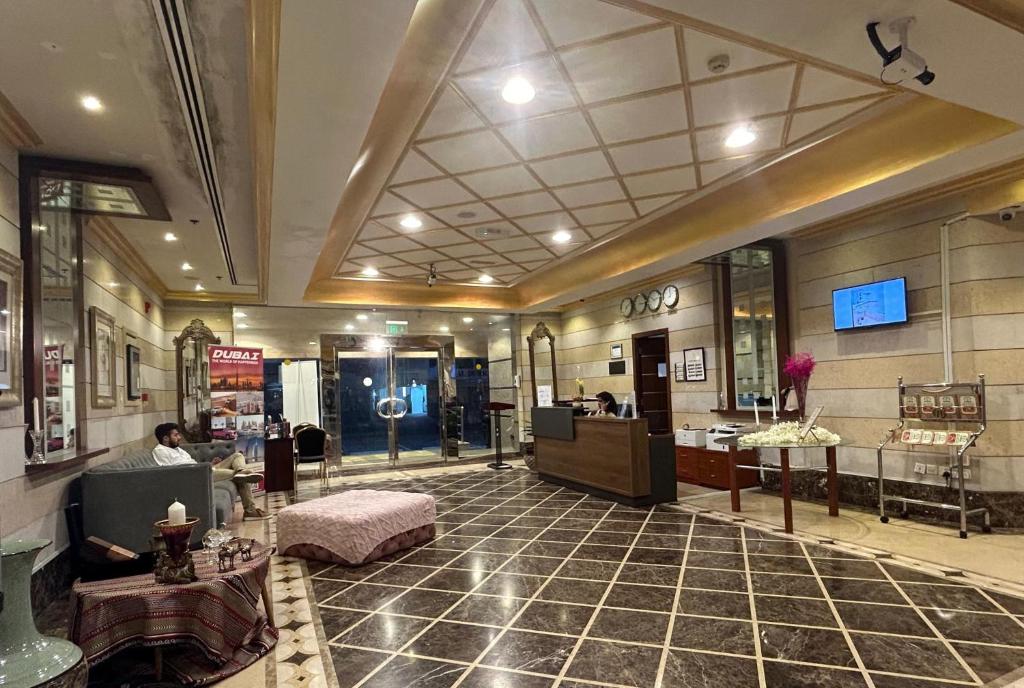 Al Raya Hotel Apartments Review | Travel Buddies