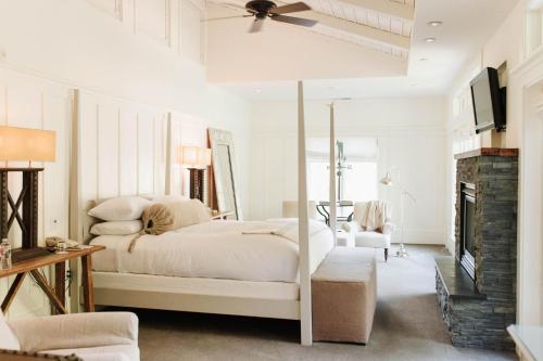 Farmhouse Inn Review | Travel Buddies