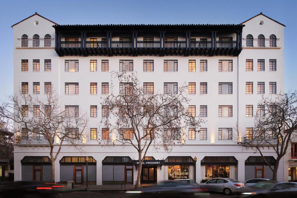 Graduate by Hilton Palo Alto Review | Travel Buddies