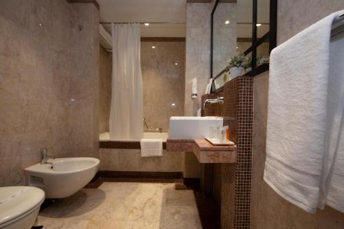 Number One Tower Suites Review | Travel Buddies