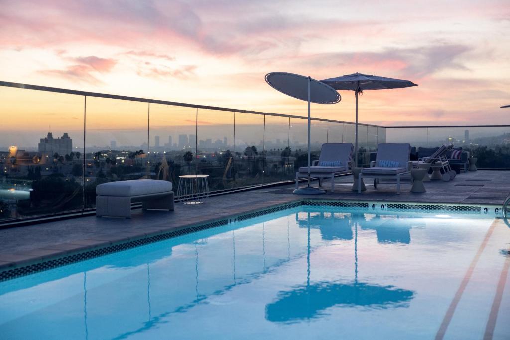 The Godfrey Hotel Hollywood Review | Travel Buddies