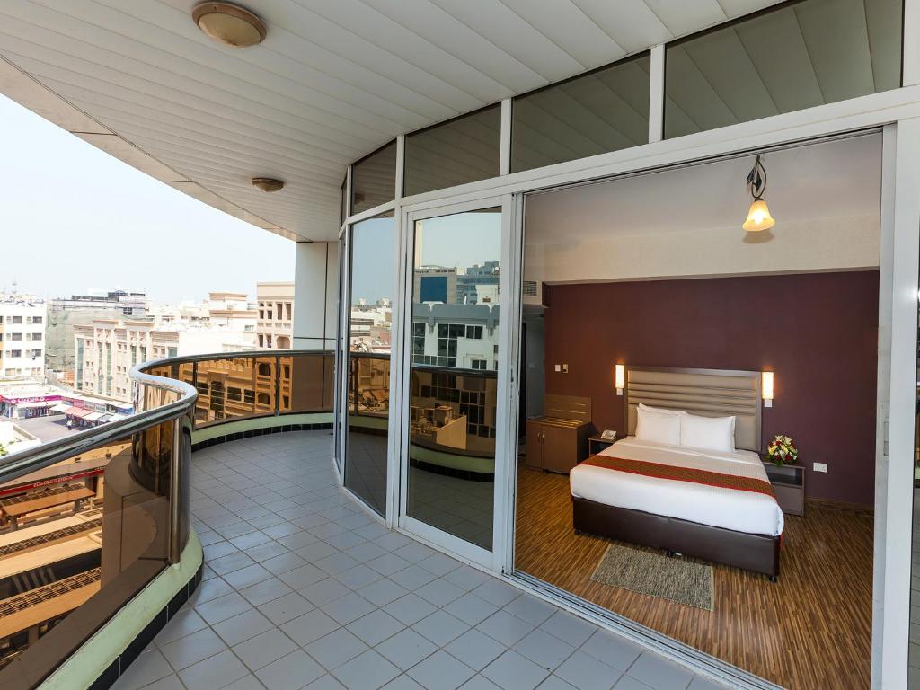 Wave International Hotel Review | Travel Buddies