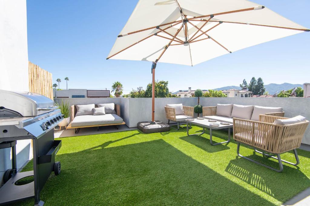 Regency Modern Apartments Review | Travel Buddies
