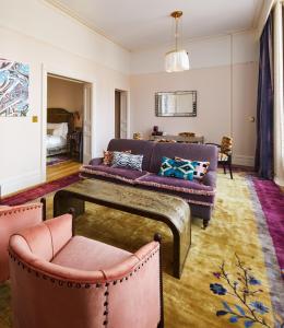 The Hotel Chelsea Review | Travel Buddies