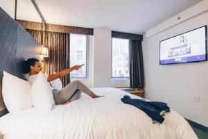 The Jewel Hotel, New York Review | Travel Buddies